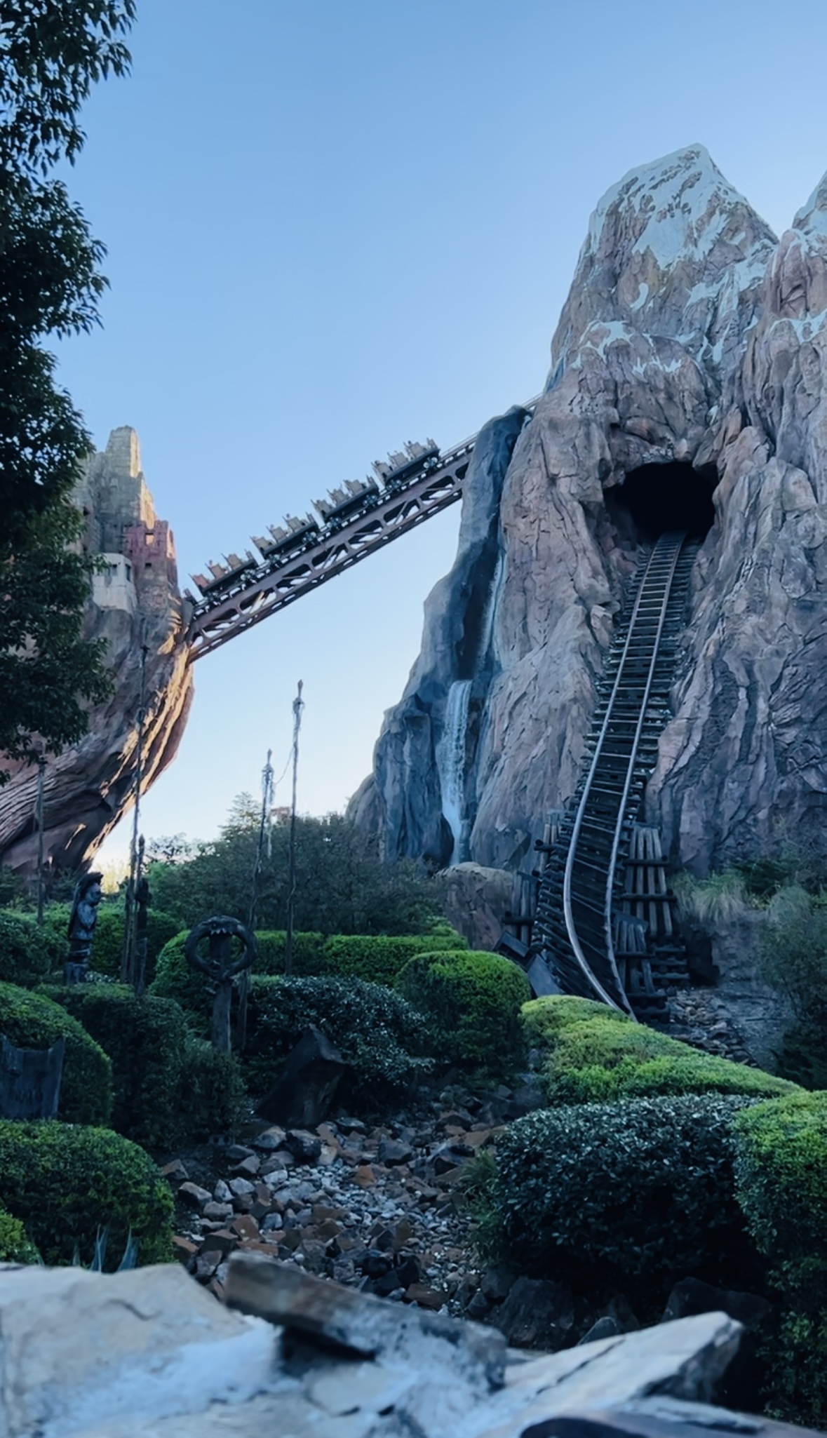 Secret to Getting on Disney Attractions Without Waiting in Line ...