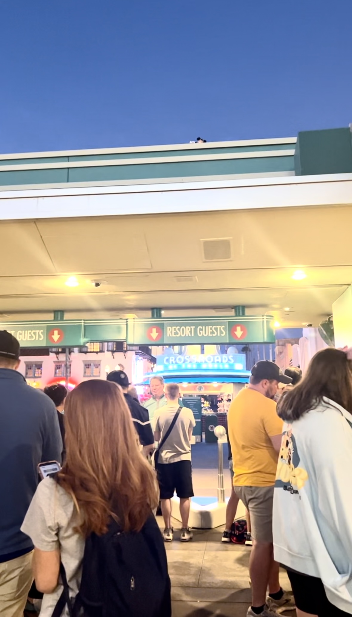 Secret to Getting on Disney Attractions Without Waiting in Line ...